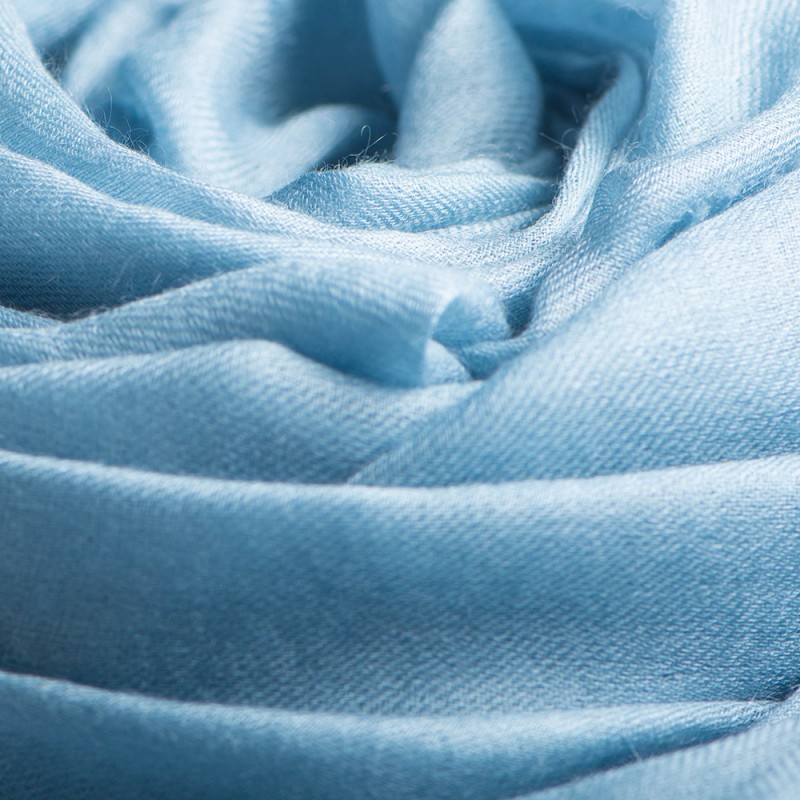 Dove blue giant shawl in cashmere 200 x 140 cm